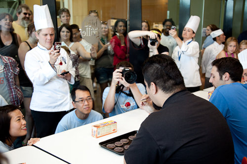 Austin Cupcake Smackdown 2.0 Jaffa Cake Eating Contest + How to Break a ...